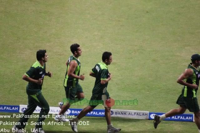 Abdur Rehman and Tanvir Ahmed with Shahzaib Hasan | PakPassion.net