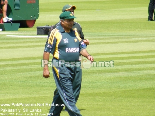 Intikhab Alam | PakPassion.net